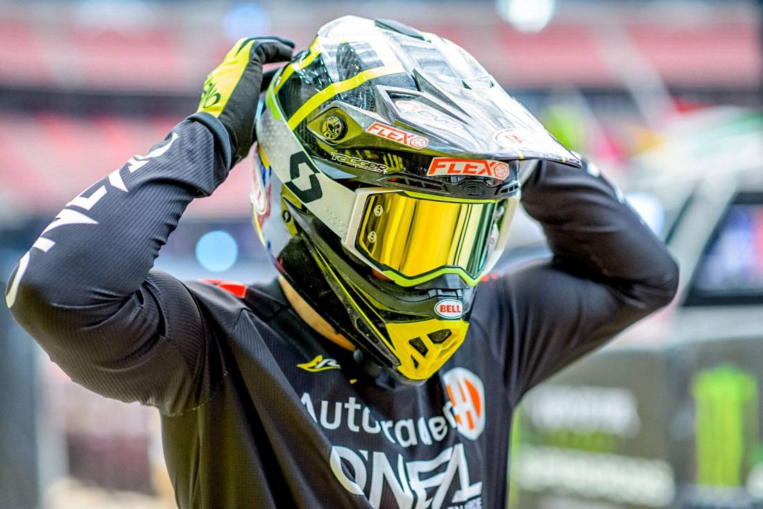 SCOTT VISION SERIES CON JUSTIN HILL -VÍDEO- MX1Onboard.com