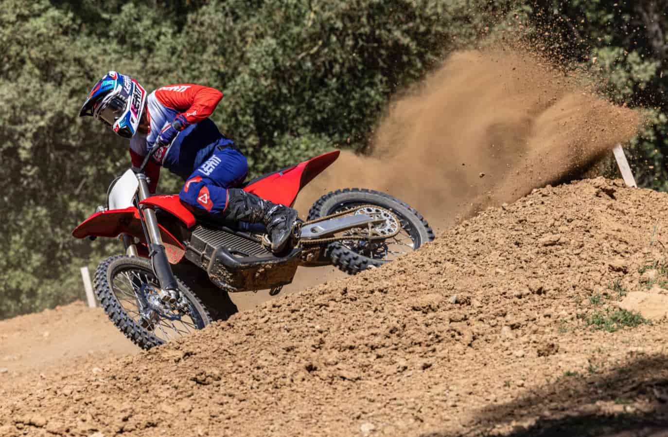 MX1Onboard a bordo de la nueva Stark VARG, la sensación del motocross ...