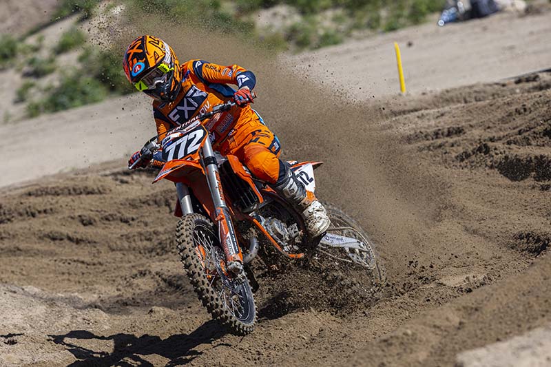 Yamaha va a por el EMX125 2023 con Janis Martins Reisulis y Julius ...