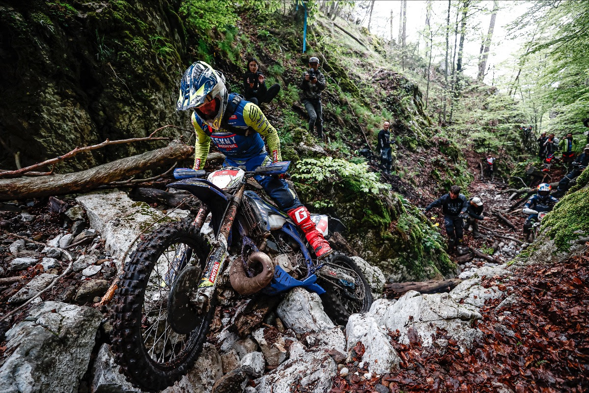 Mario Román, con el foco en el podio de la Hixpania Hard Enduro