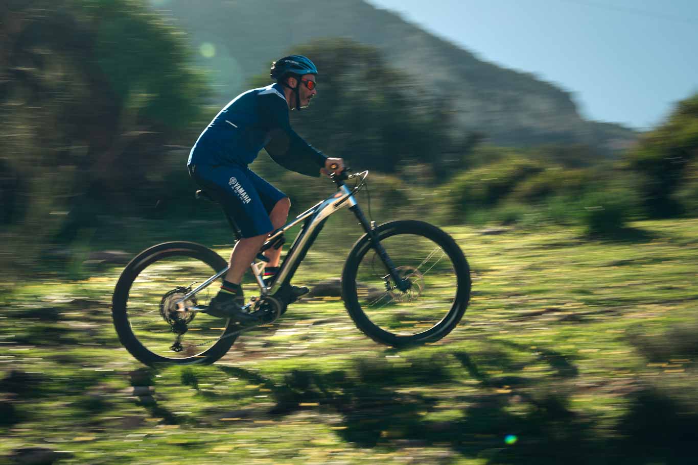 Yamaha MORO 07: Puro enduro a golpe de pedal - MX1Onboard.com