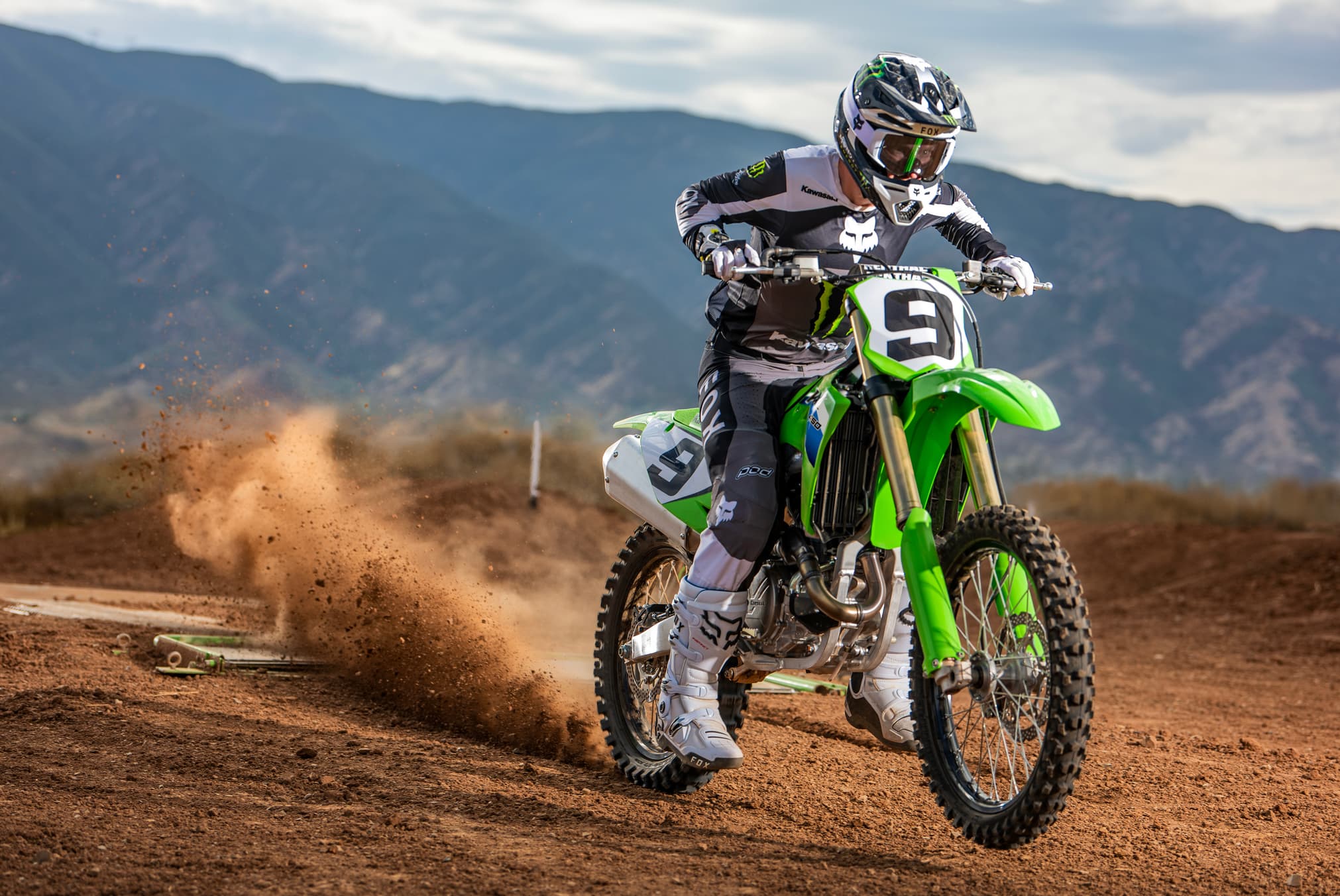 Kawasaki presenta su nueva gama KX 2026 de motocross de 250 y 450cc ...