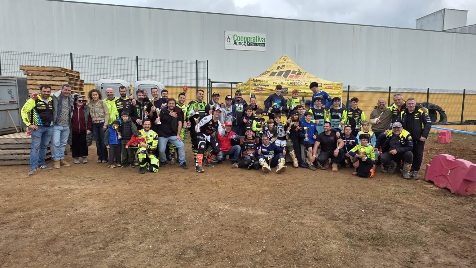 Nuevo éxito del Motocross Illa d'Eivissa 2025 -reportaje- MX1Onboard.com